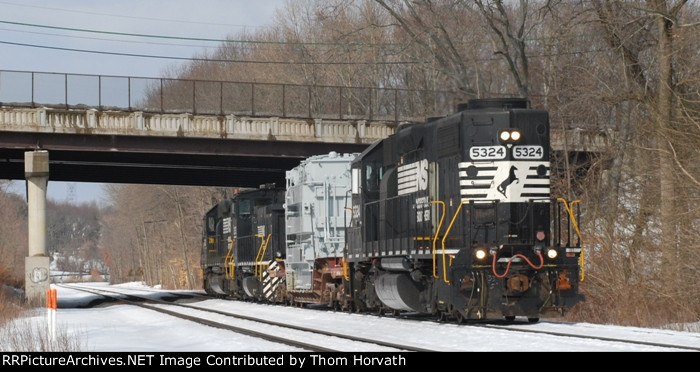 NS H76 passes beneath Route 31's overpass with a H/W load